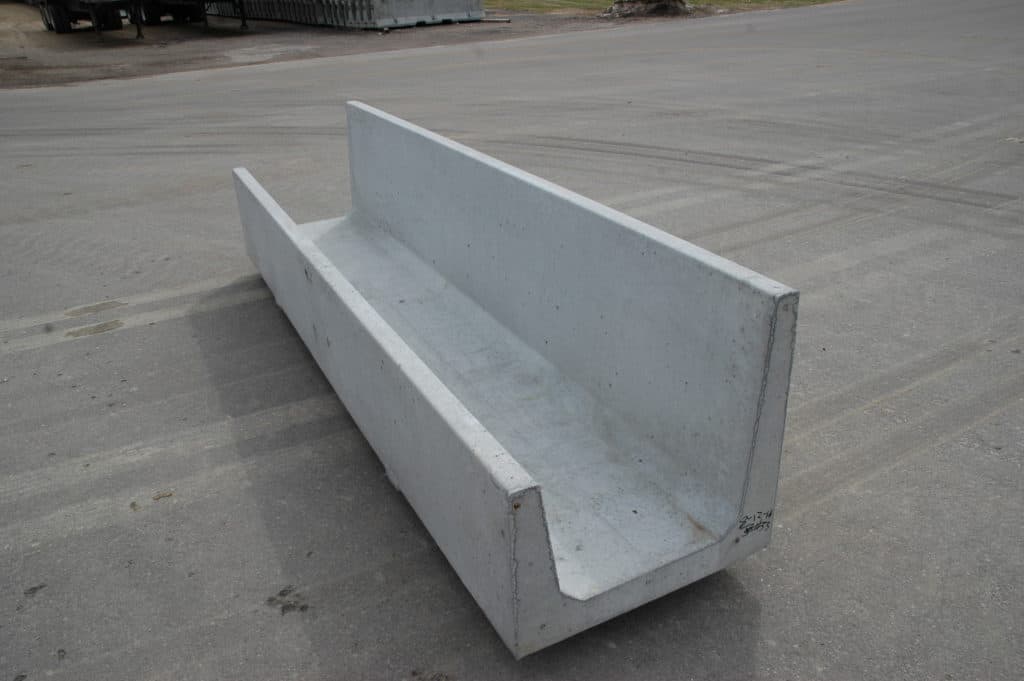 Precast Concrete Feed Bunks | Fenceline and H-Bunks | Wieser Concrete